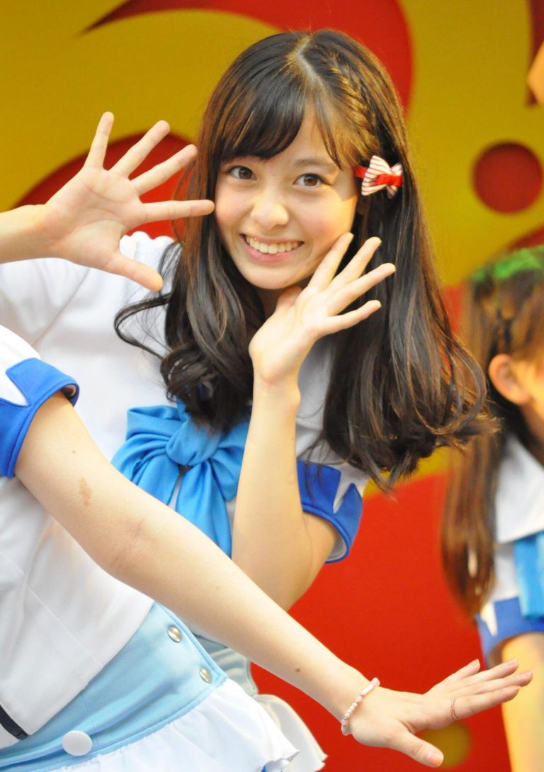 橋本環奈はかわいいけど太った？体重は？ぐるナイ・銀魂などで比較！ | LOVE＆PEACE